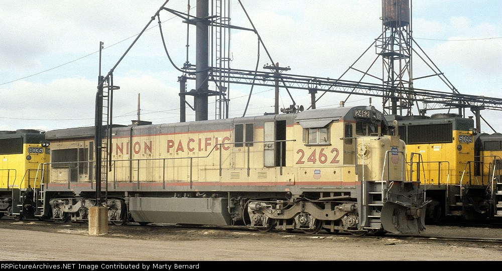 UP 2462 Roster Shot Proviso Yards